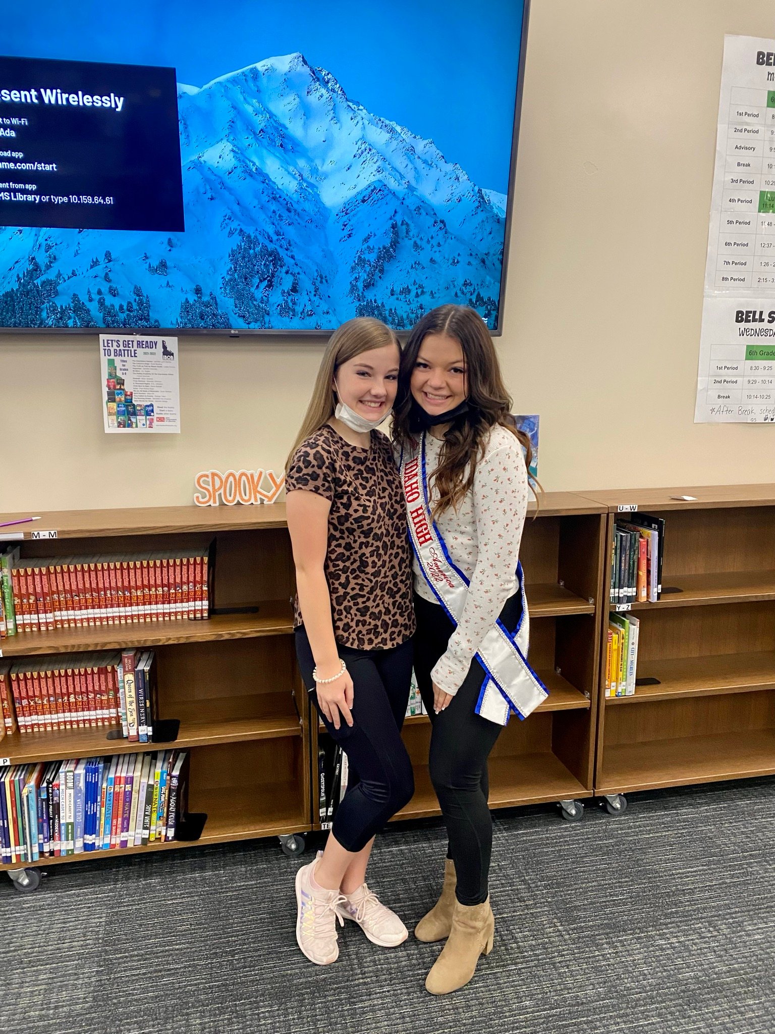 Meet Aly - Aly Feely